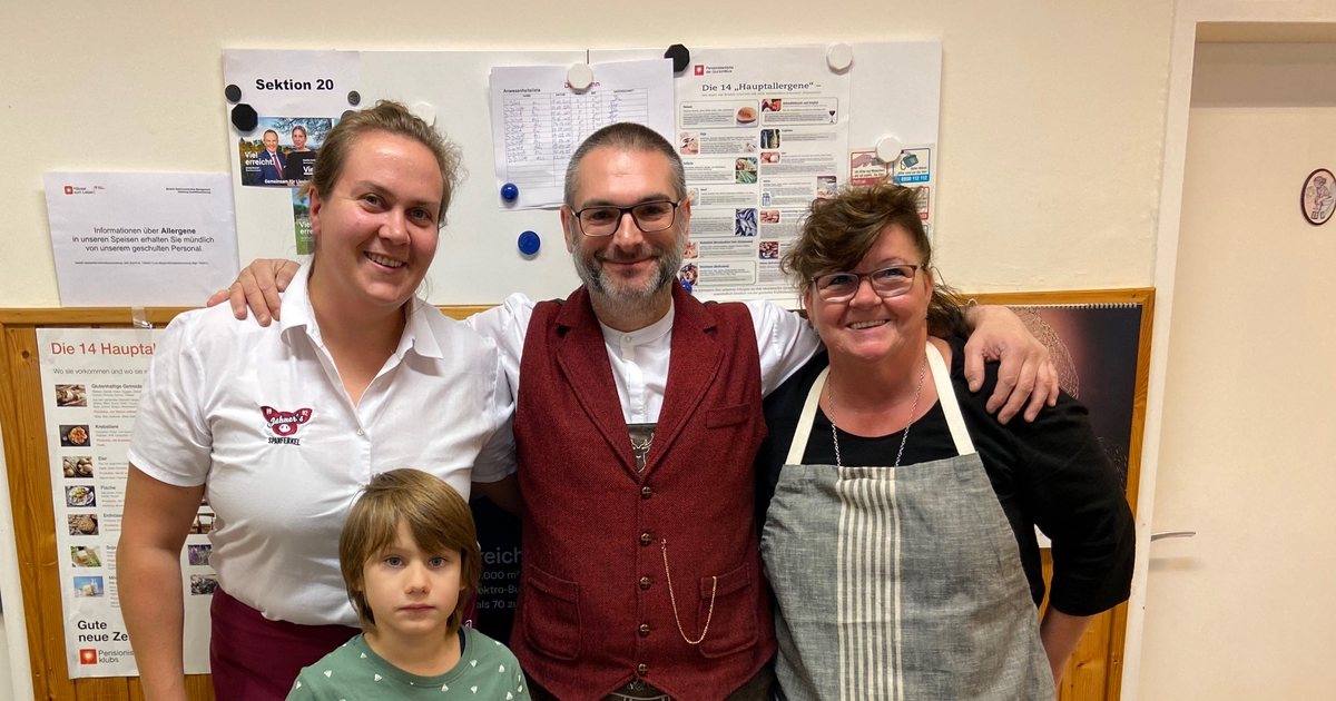 Die Sektion 20 hat zum traditionellen Spanferkelessen geladen | SPÖ Liesing